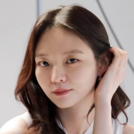 Profil Esom: Tahun Lahir, Karir dan Berita Terbaru